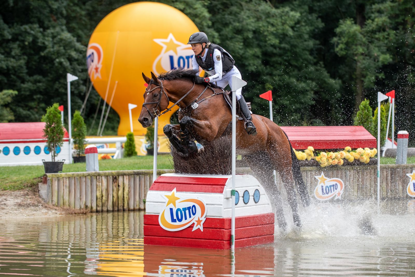 Liz Halliday-Sharp is the First Woman to Top the USEA Leaderboard in 39 ...