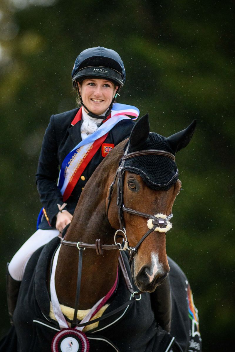 ‘It’s What Dreams Are Made Of’: Laura Collett Takes Wire-to-Wire Pau ...