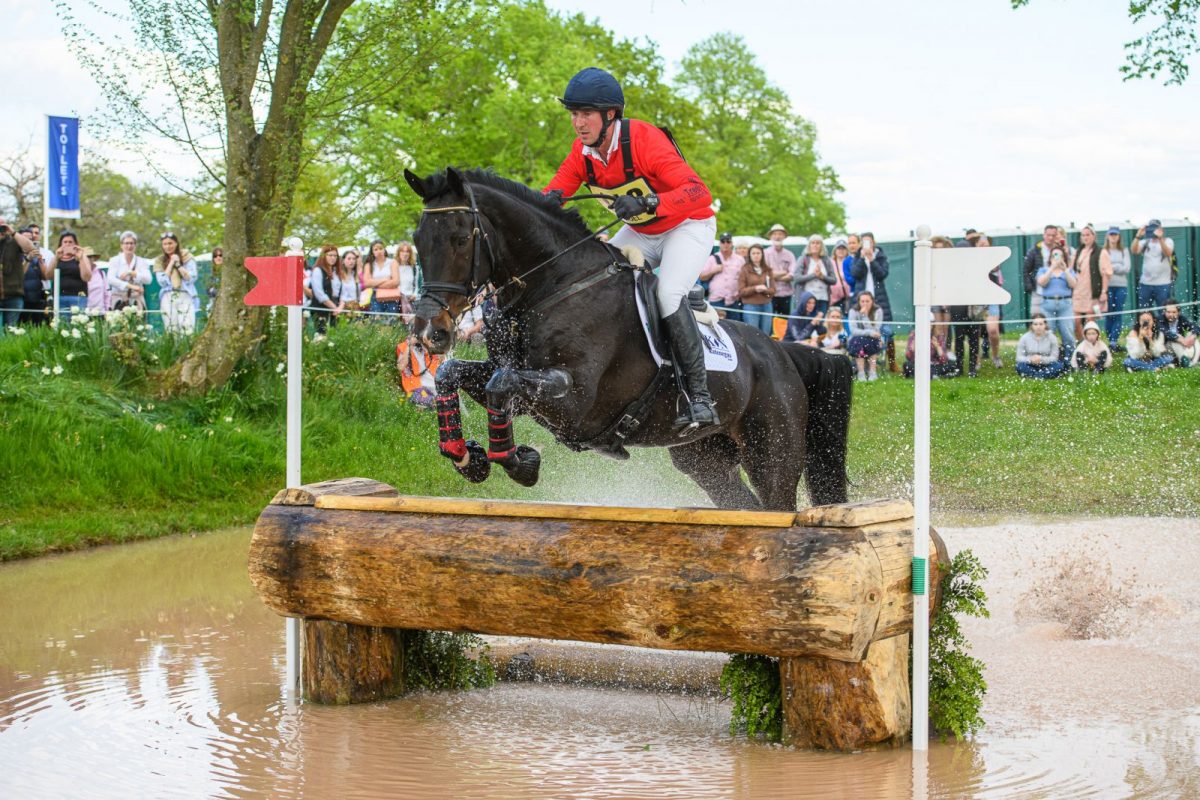 Laura Collett’s Reign Continues on Dramatic Badminton Cross-Country Day ...