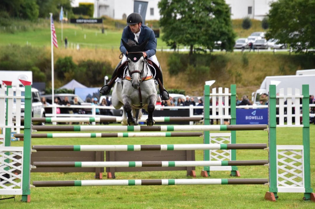 New Blair Castle 4* Leaders Take Aim at Final Phase; Caroline Martin in ...