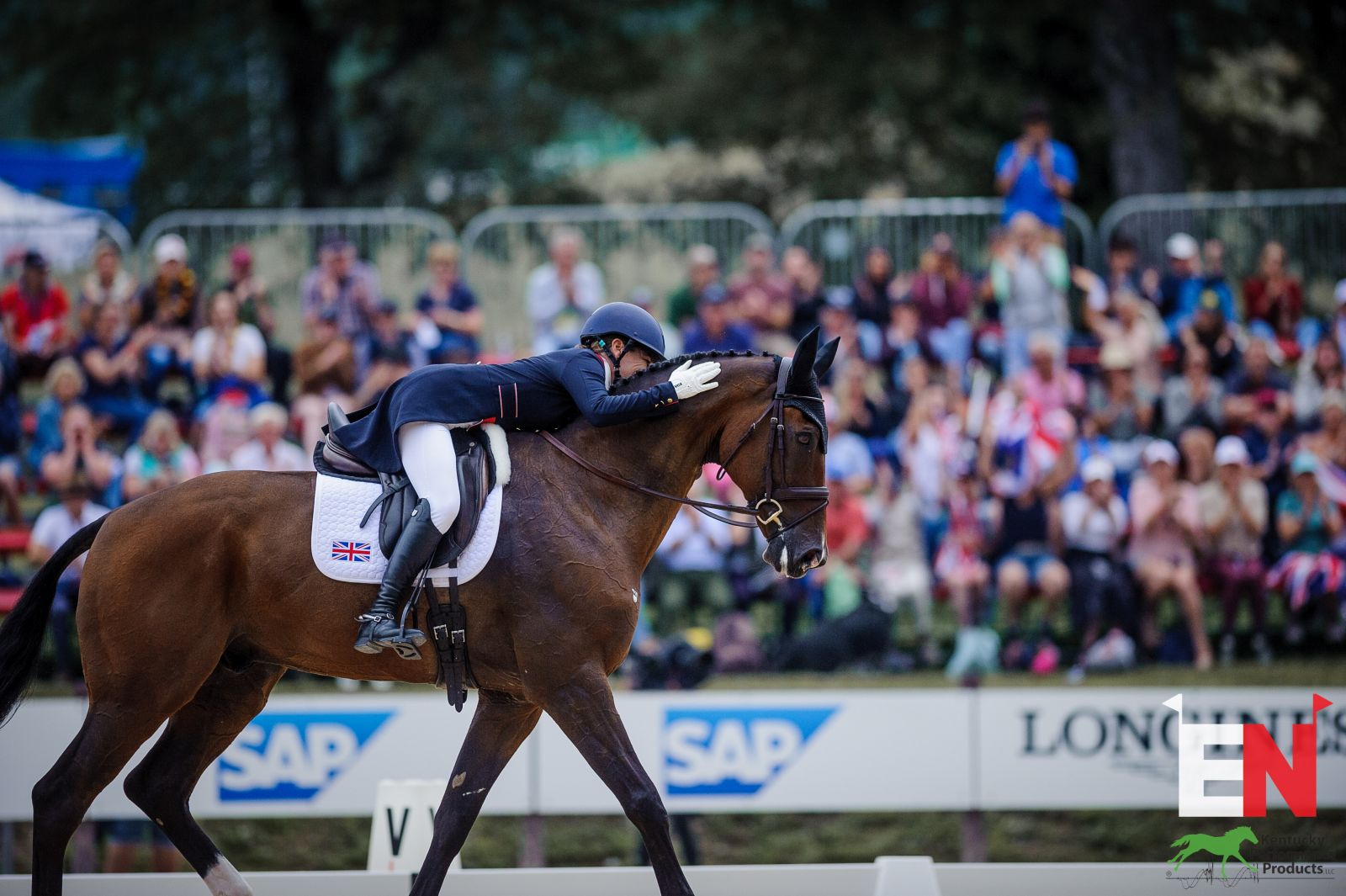 “The Main Thing is Keeping Him Happy”: Laura Collett and London 52 Lead ...