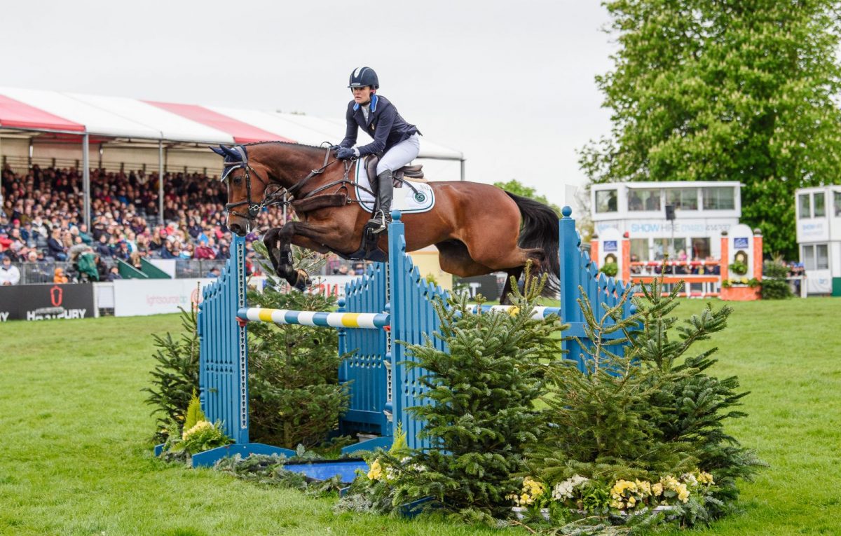 “He Loves Every Phase”: Wire-to-Wire Leader Ros Canter Crowned Queen of ...