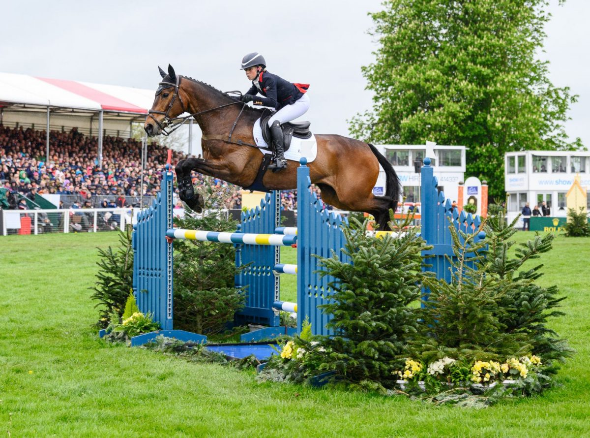 “He Loves Every Phase”: Wire-to-Wire Leader Ros Canter Crowned Queen of ...