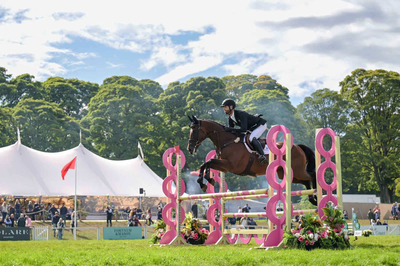 Clarke Johnstone and Sparky Lad win the £45,000 ARC Racehorse to ...